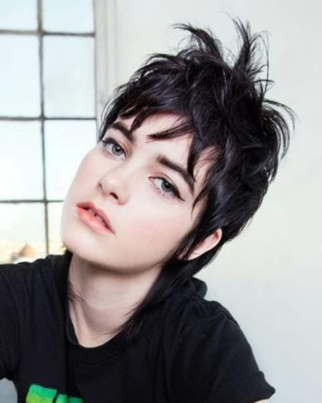 Mullet Haircuts for Women in 2023 | Short Hair Models