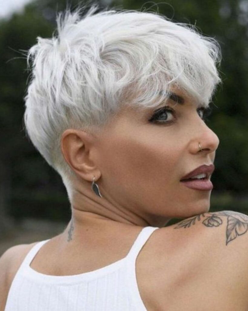 Fashionable Short Haircuts for Women in 2023 | Short Hair Models